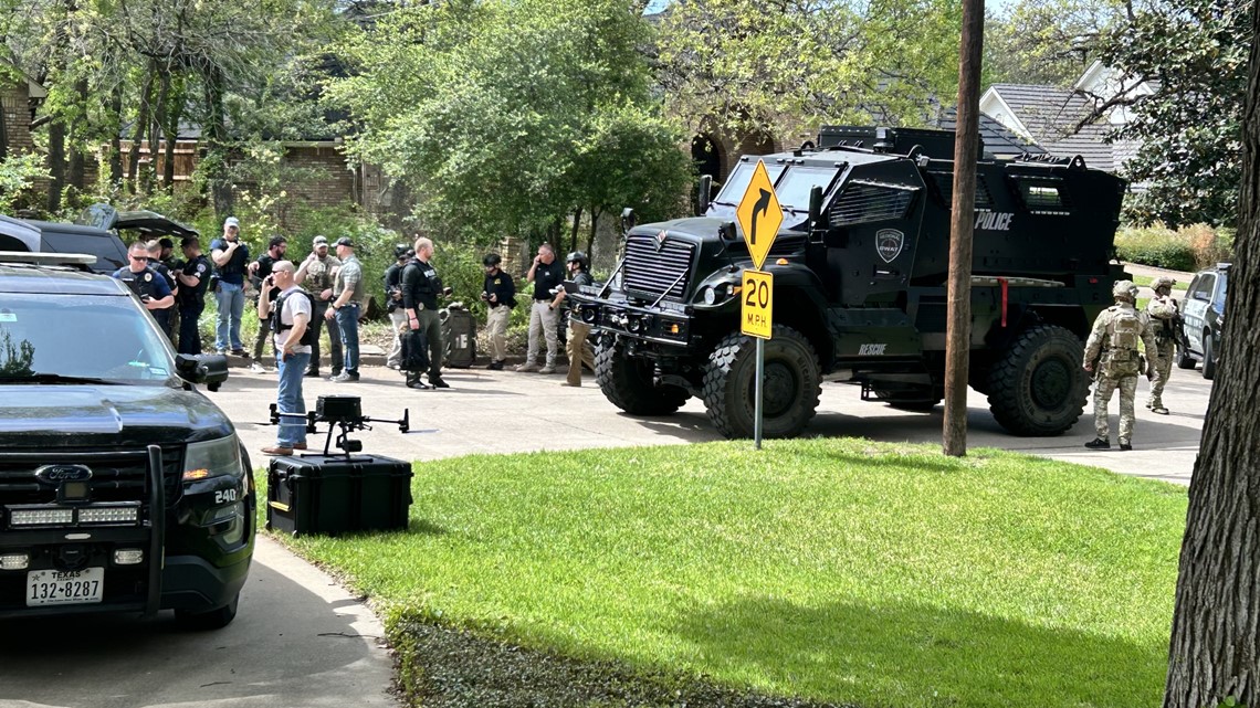 Colleyville, Texas: Police end standoff with carjacking suspect | wfaa.com