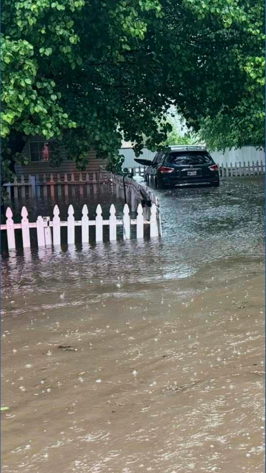 Oklahoma flooding: 2 dead in heavy storms | wfaa.com