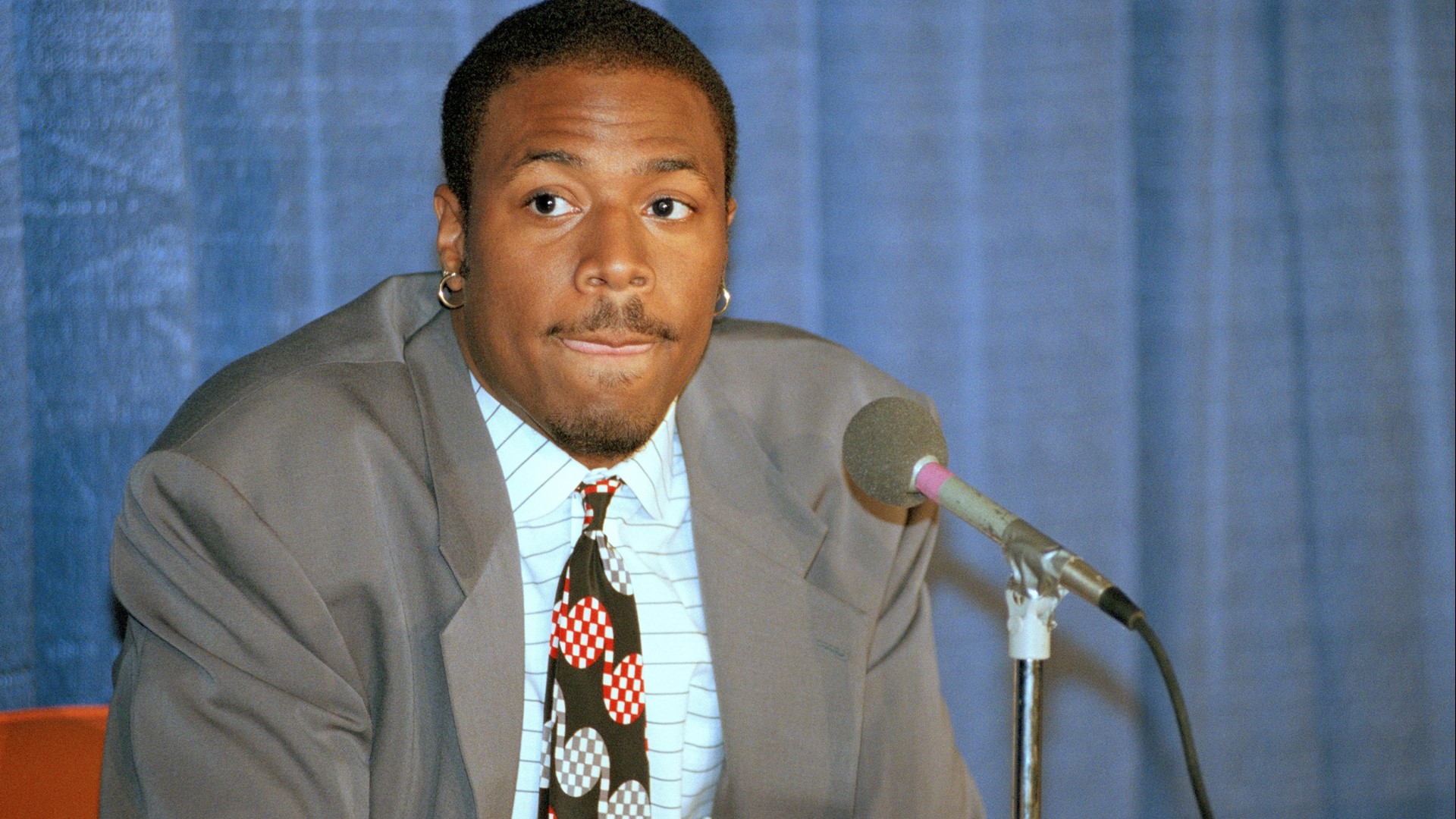Cedric Ceballos, former NBA player, battling COVID in ICU | wfaa.com