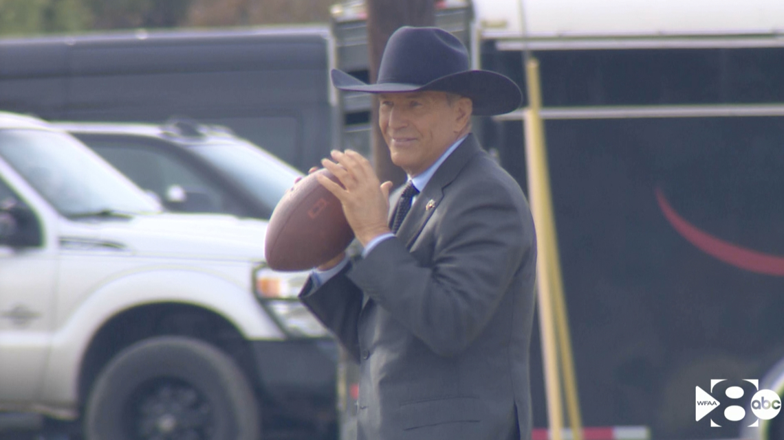 Yellowstone: Kevin Costner throws football on set in Venus, Texas ...