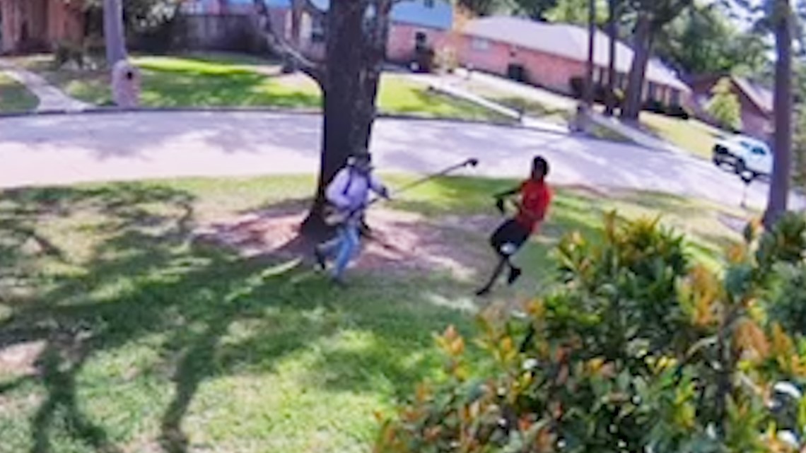 VIDEO: Texas lawn worker uses weed eater to go after robbery suspects ...