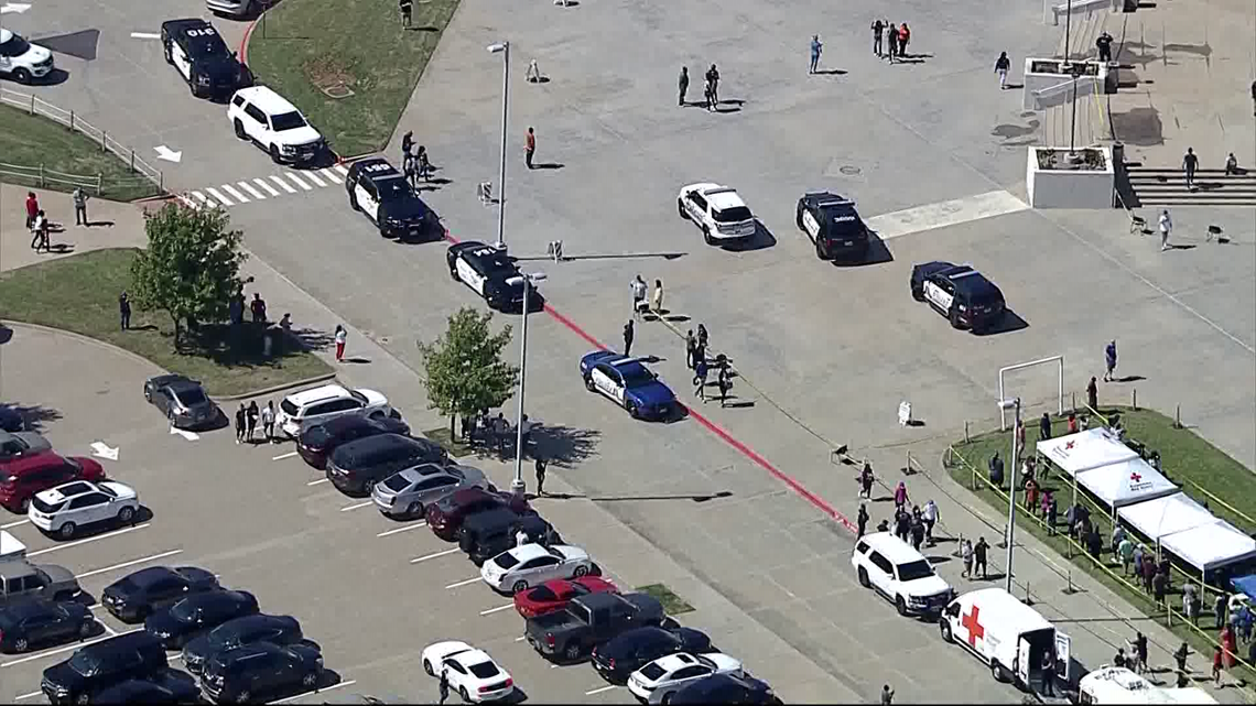 Timberview High School shooting: 4 hurt, suspect arrested | wfaa.com