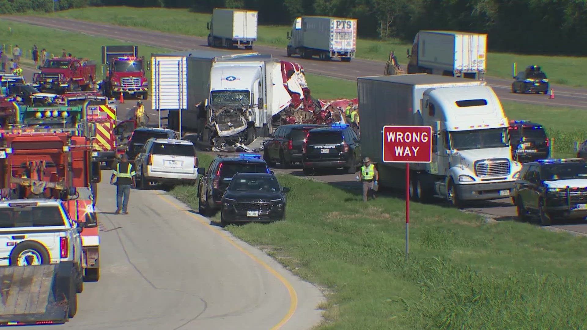 Texas father seeks justice after losing family in 18-wheeler crash ...