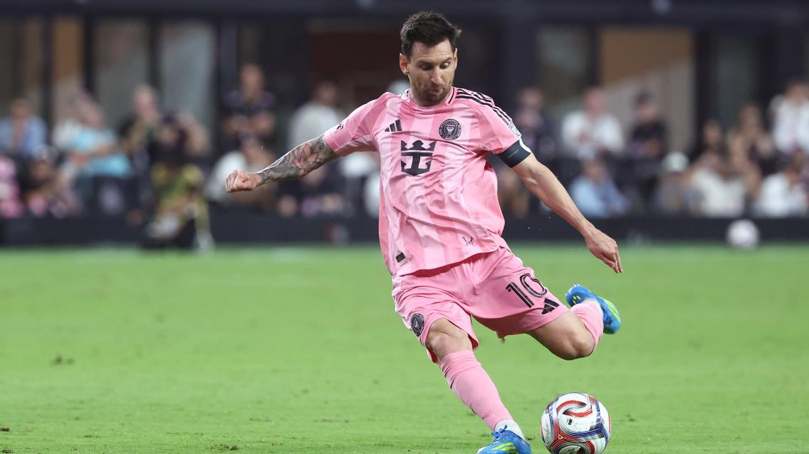 Soccer 101: What is a free kick? Understanding soccer's most common ...