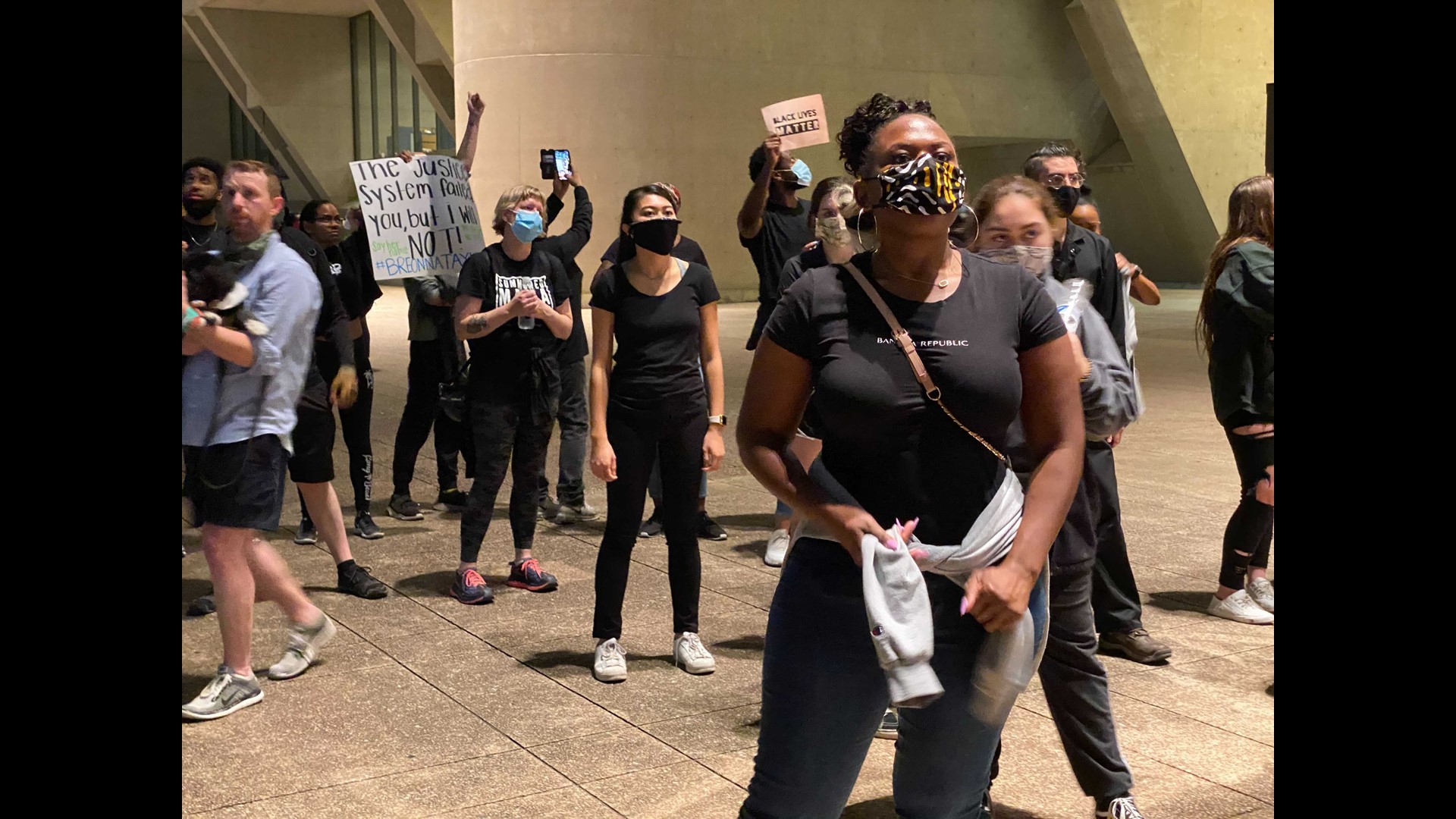 Protests underway in Dallas, Fort Worth following Breonna Taylor ...