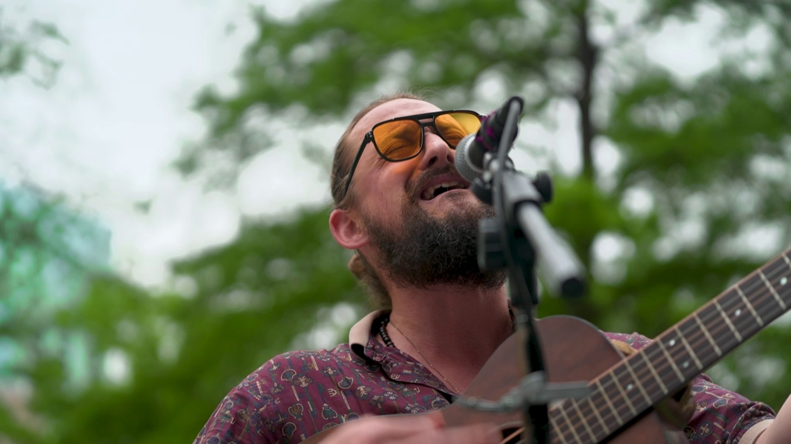 Dallas busking program connects musicians with downtown locations ...
