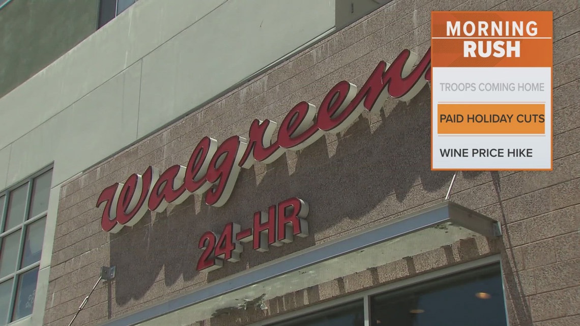Walgreens cuts holiday pay for its hourly workers | wfaa.com