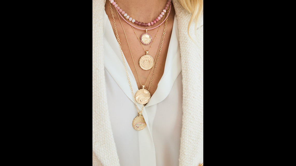 How to Style Statement Pieces | wfaa.com