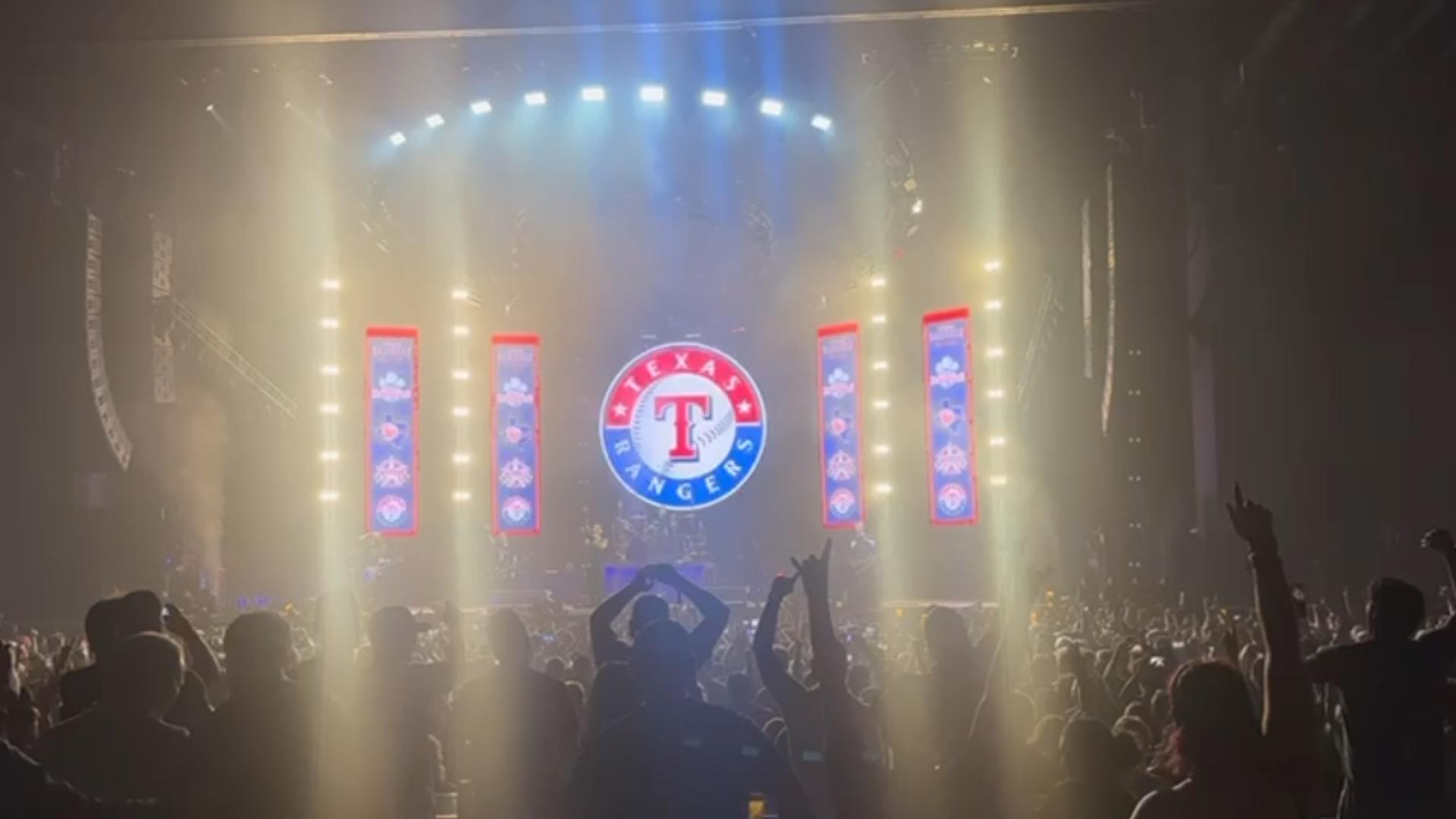 Creed concert in Dallas, Texas: Scott Stapp thanks Rangers | wfaa.com