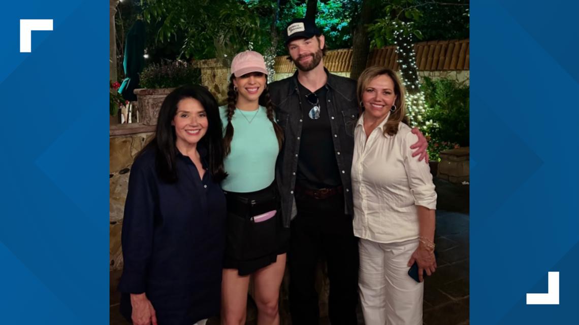 'Supernatural' star Jared Padalecki visits Joe T. Garcia's in Fort ...