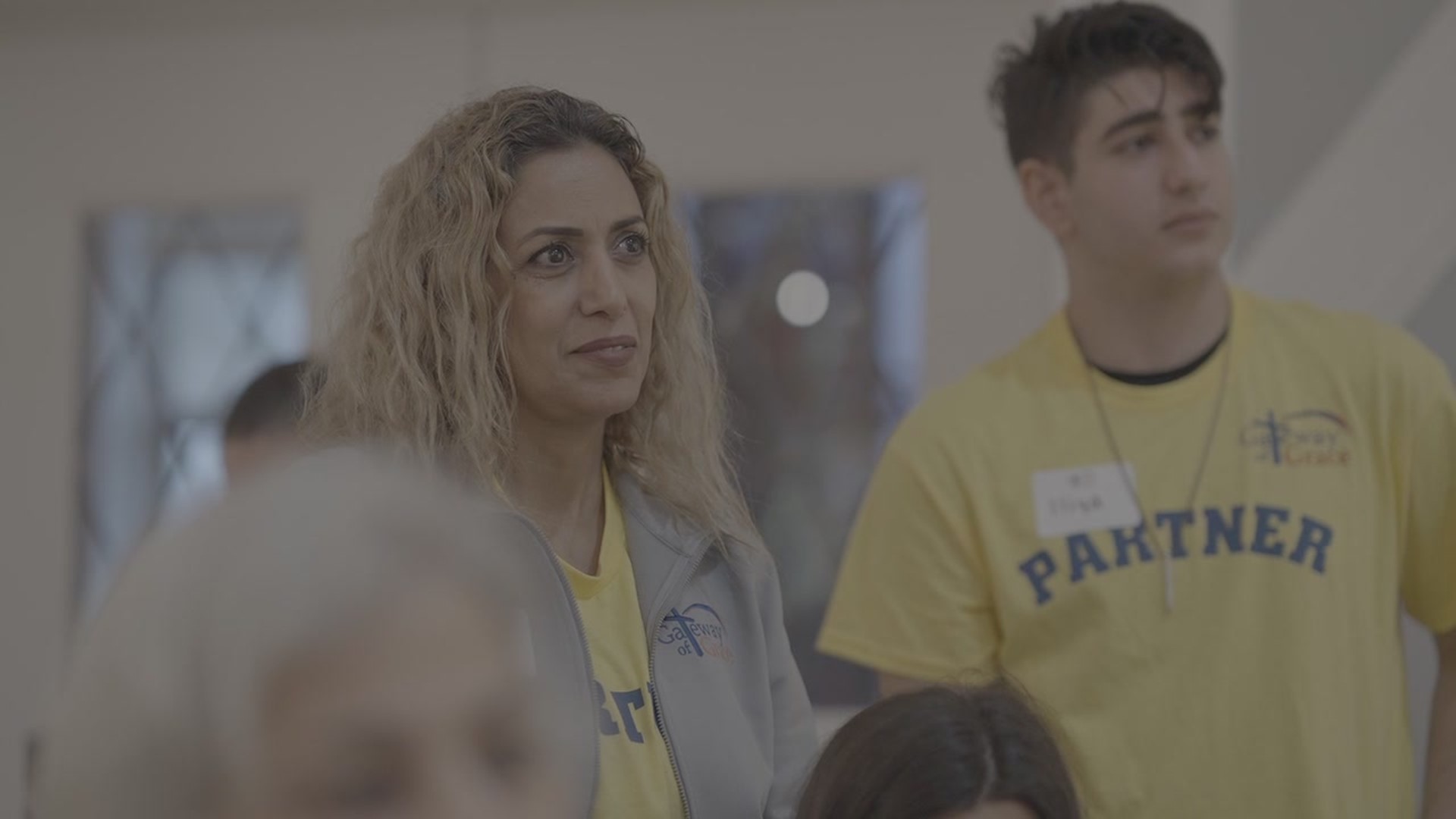 Iranian immigrant hosts Thanksgiving in East Dallas for refugees | wfaa.com