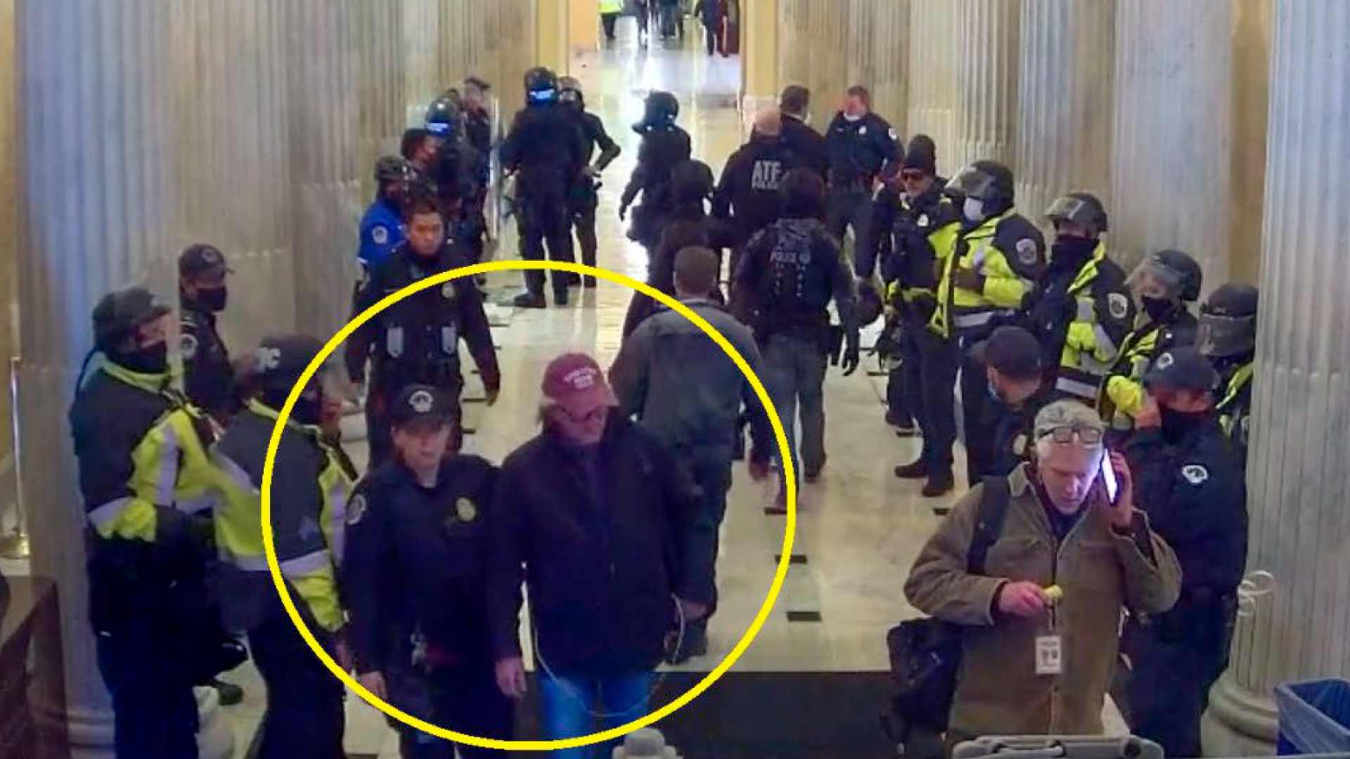 Writer for conservative media outlet surrenders to face Capitol riot ...