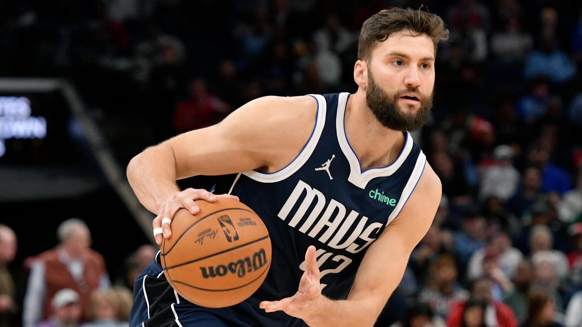 Maxi Kleber suffers fractured foot against the Celtics, report says | wfaa.com