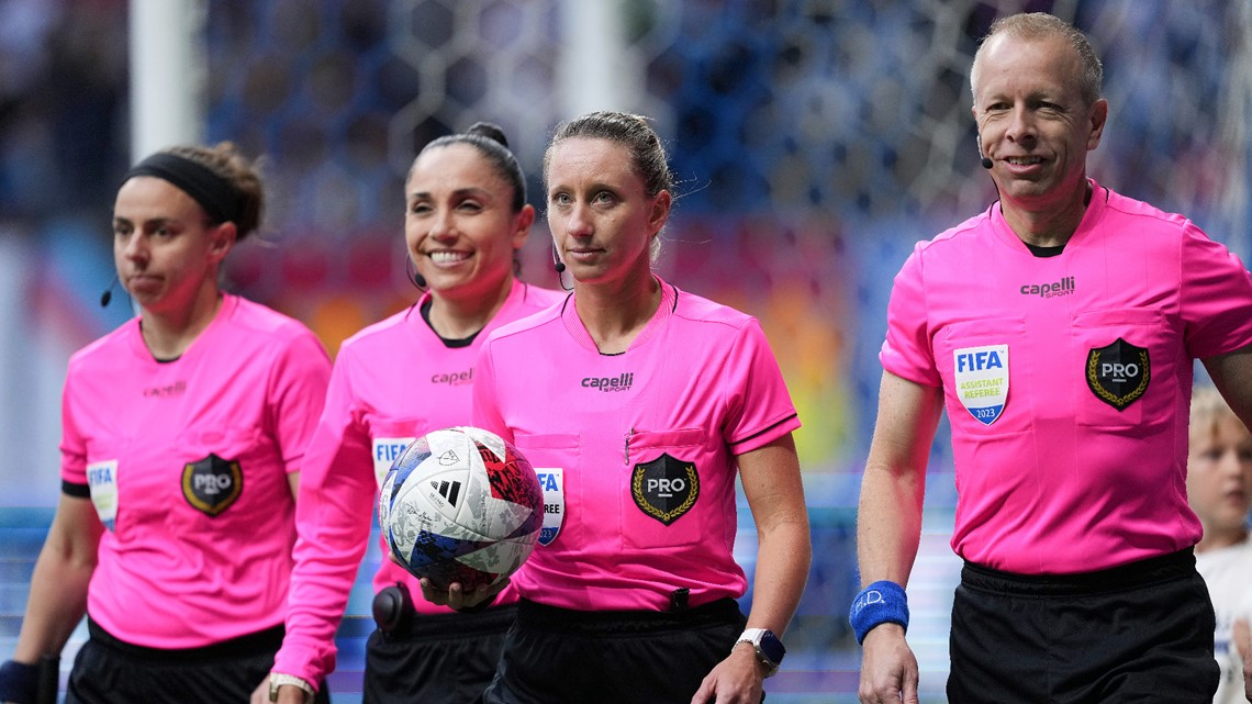 MLS ref lockout: Labor union picketing on opening day | wfaa.com