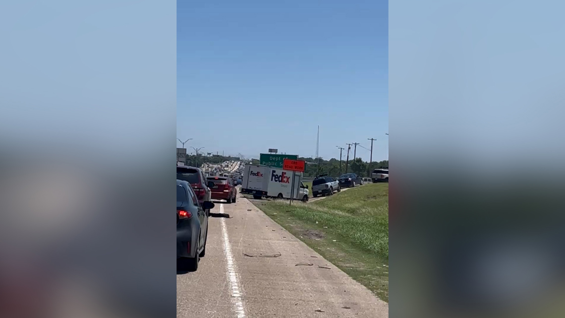 Texas drivers cross median while stuck in traffic on highway | wfaa.com