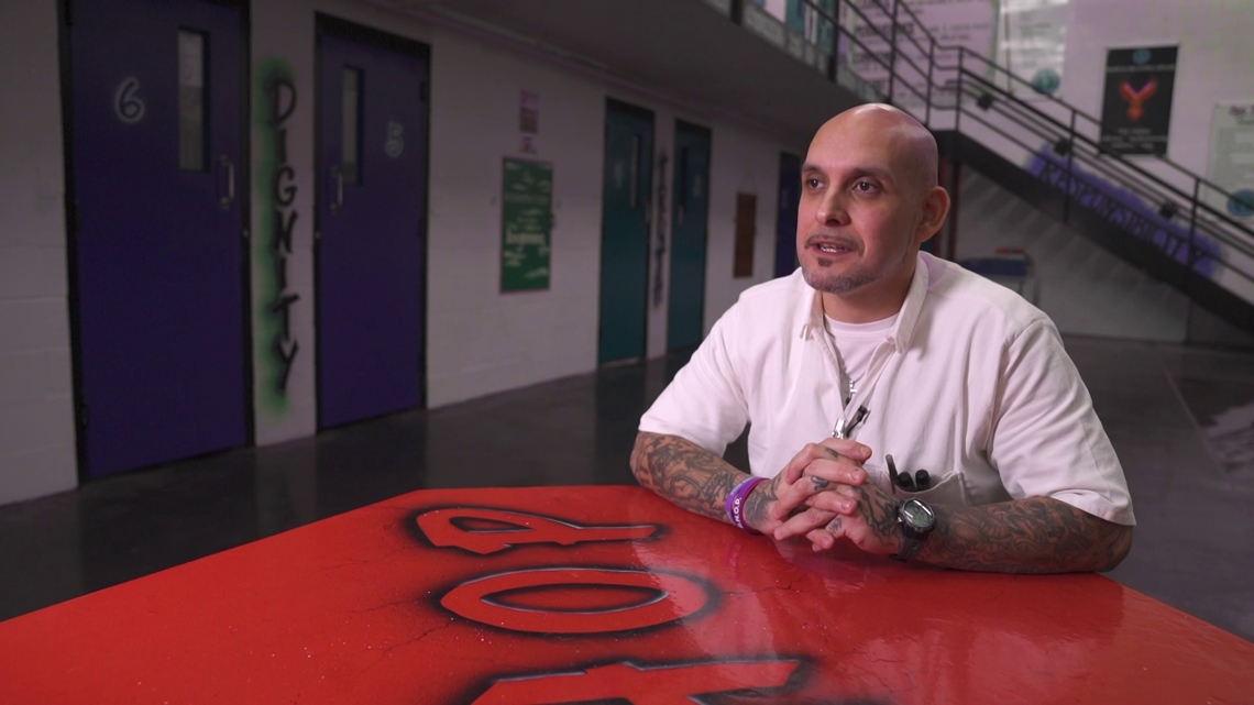 Inmates helping inmates: A look inside addiction recovery programs in ...