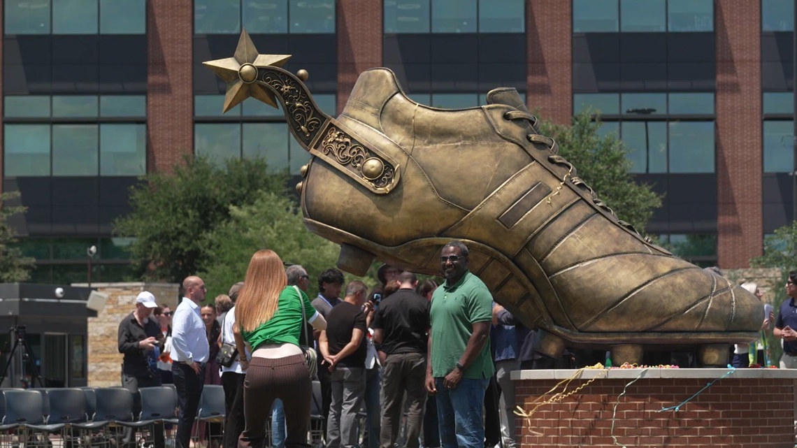 The Texan Golden Boot will welcome World Cup fans to Arlington | wfaa.com