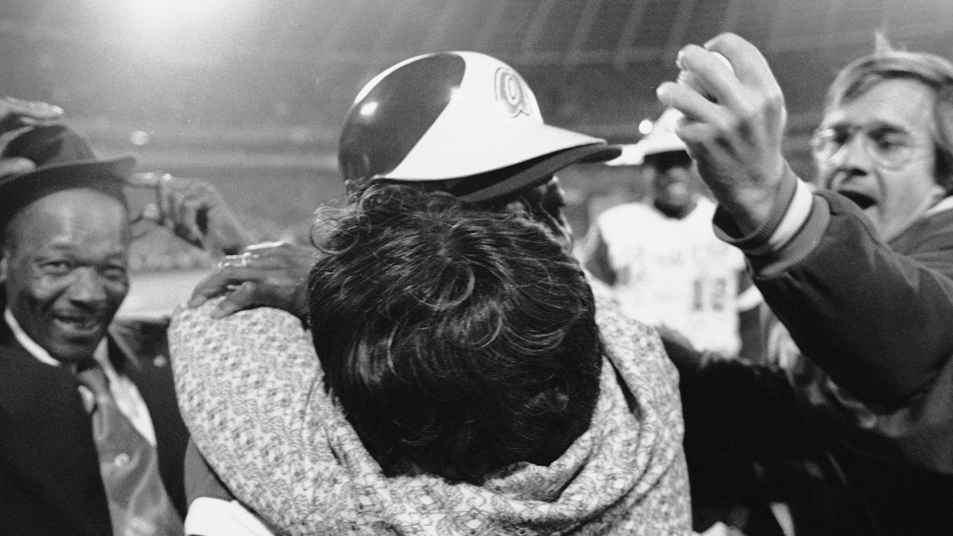 'Forrest Gump of sports': From coaching Tom Brady to catching Hank ...