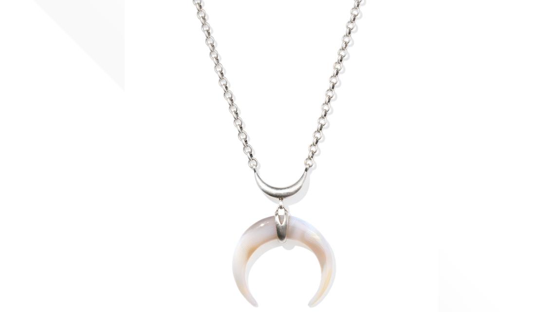 Lainey Wilson, Kendra Scott release 'Whirlwind' jewelry line | wfaa.com