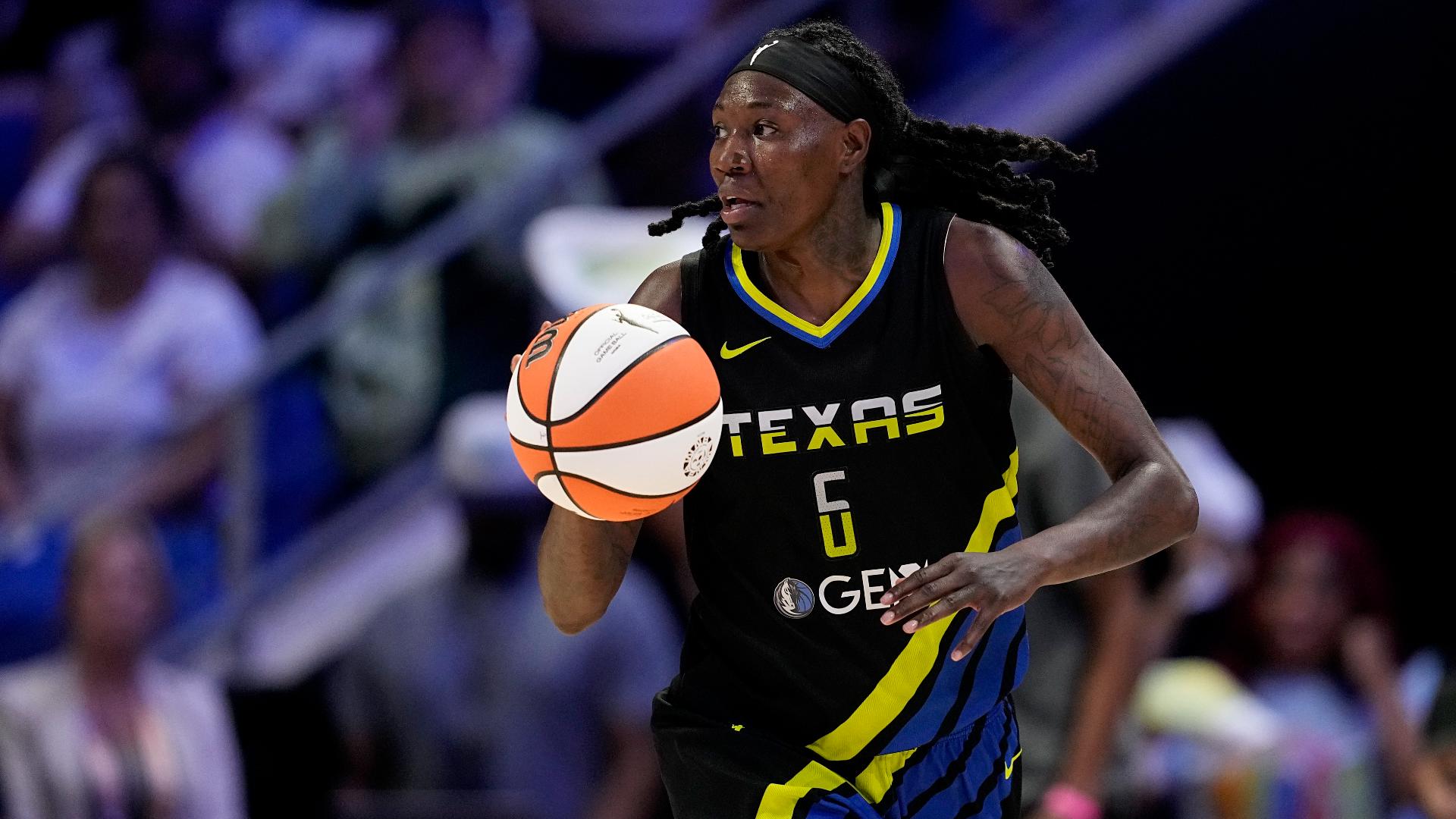 Natasha Howard to sign deal to join Indiana Fever, team up with Caitlin ...