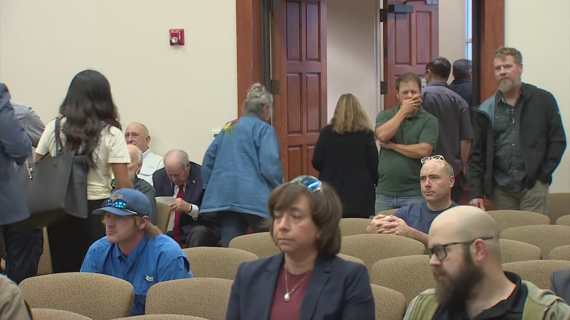 Hood County commissioners pull proposed moratorium on data centers ...
