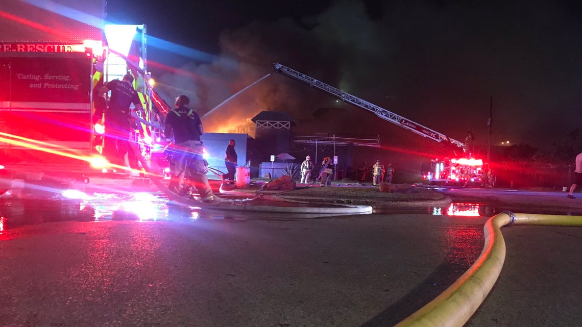 Dallas firefighter injured during 2-alarm commercial structure fire ...