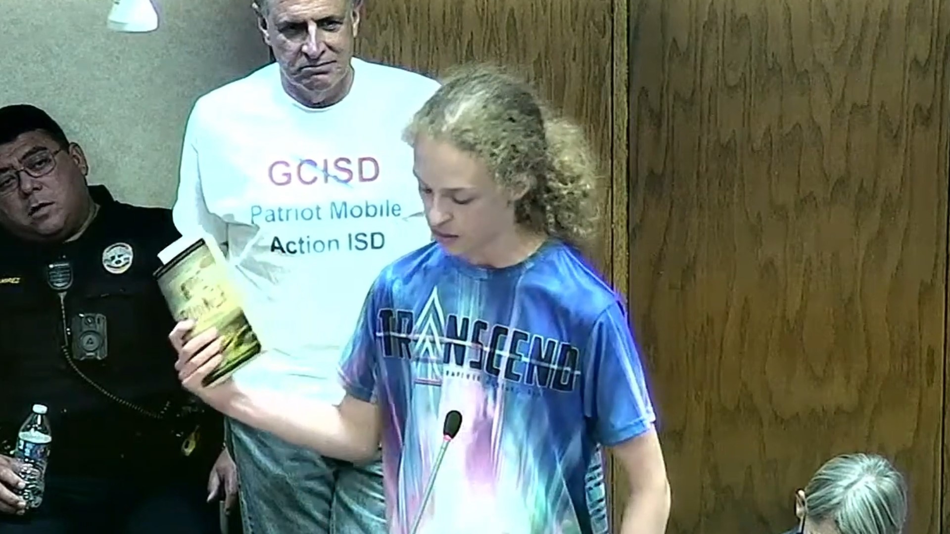 Grapevine-Colleyville ISD: Student starts club after book bans | wfaa.com