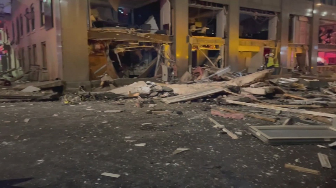 Downtown Fort Worth celebrates block reopening after explosion | wfaa.com