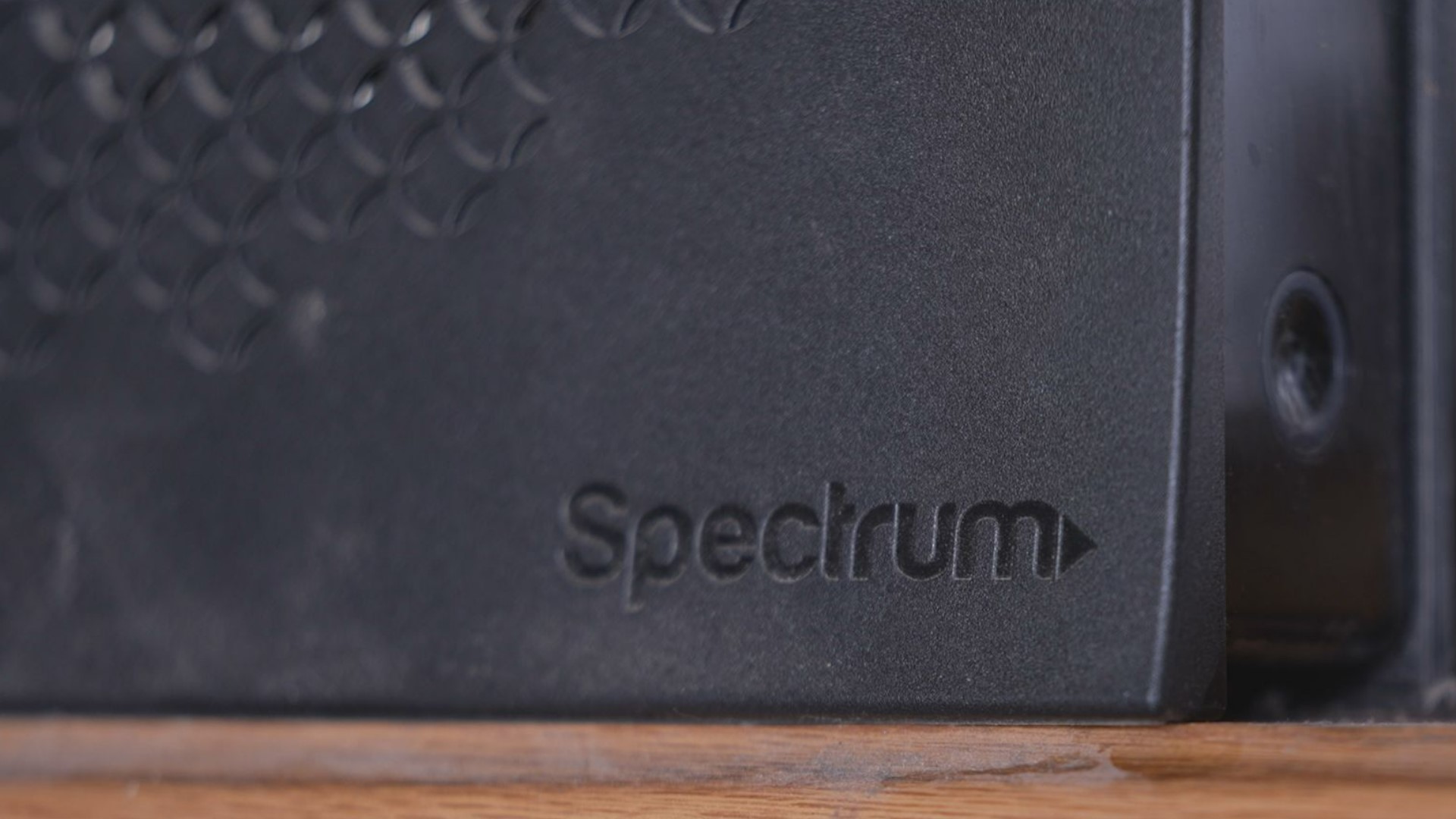 Stray bullet cuts internet for nearly 25,000 in North Texas | wfaa.com