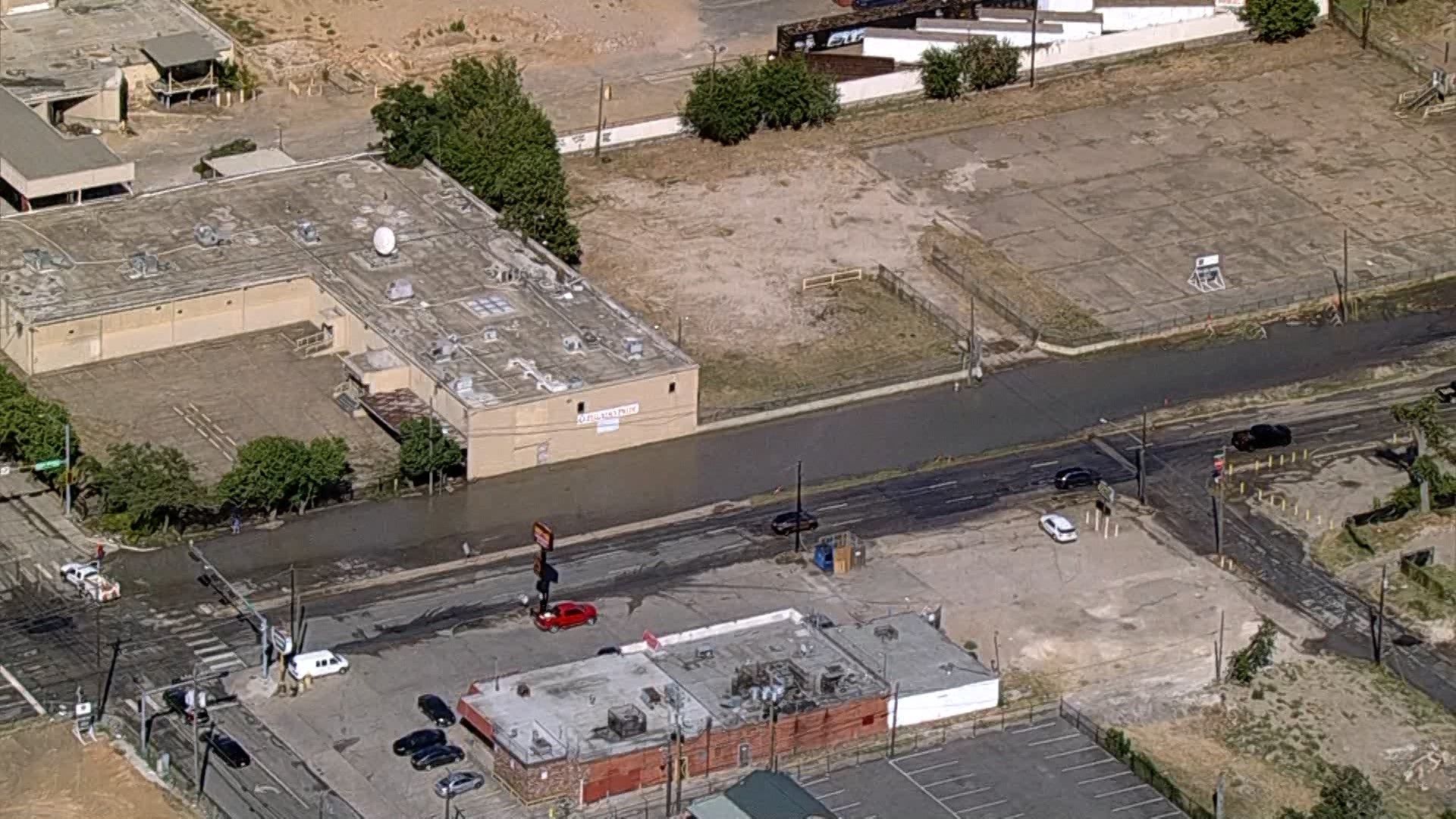 Pipeline failure causes water main break in Dallas | wfaa.com