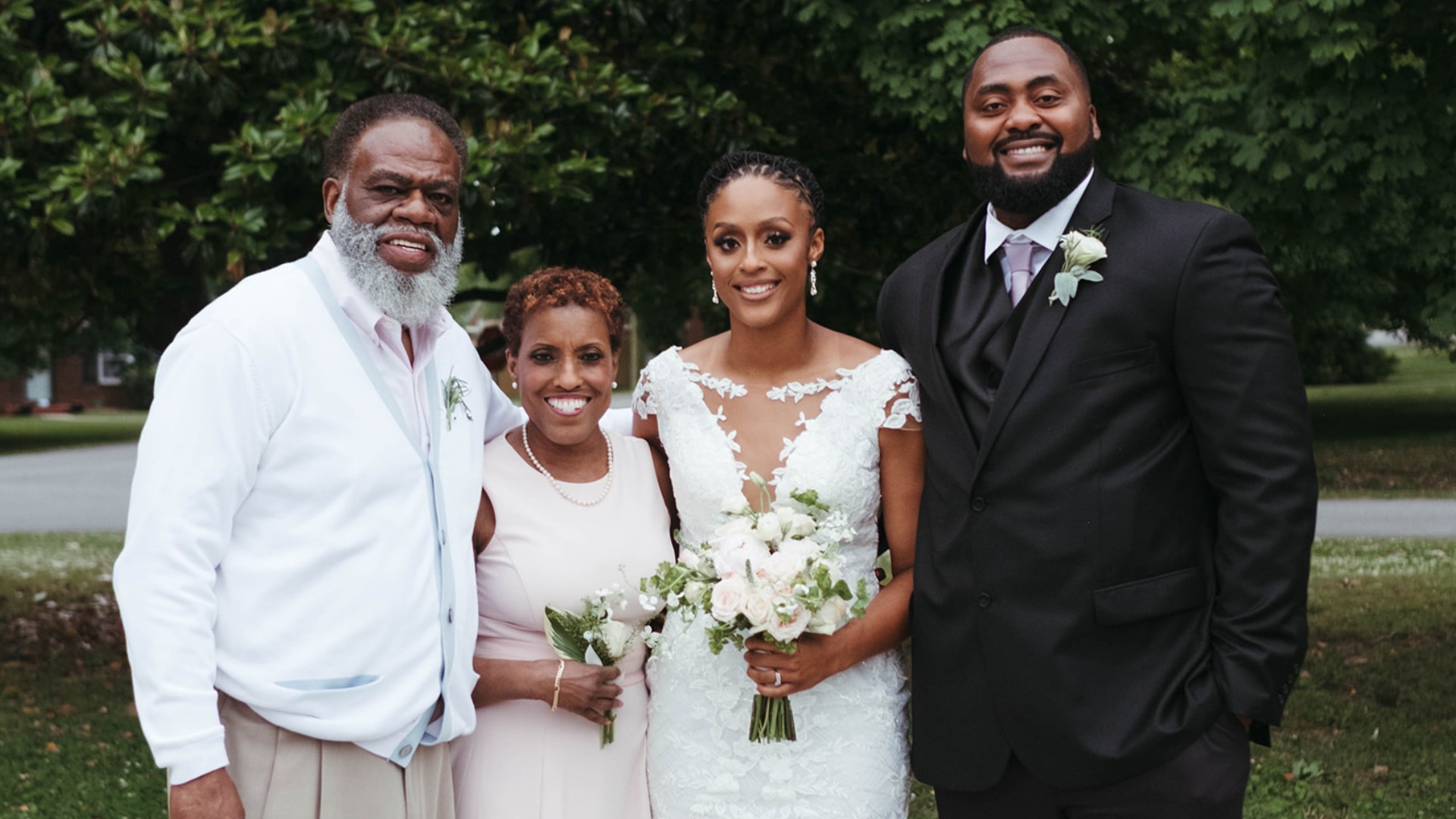 PHOTOS: TCU OL Obinna Eze writes poetry about life, wife, family | wfaa.com