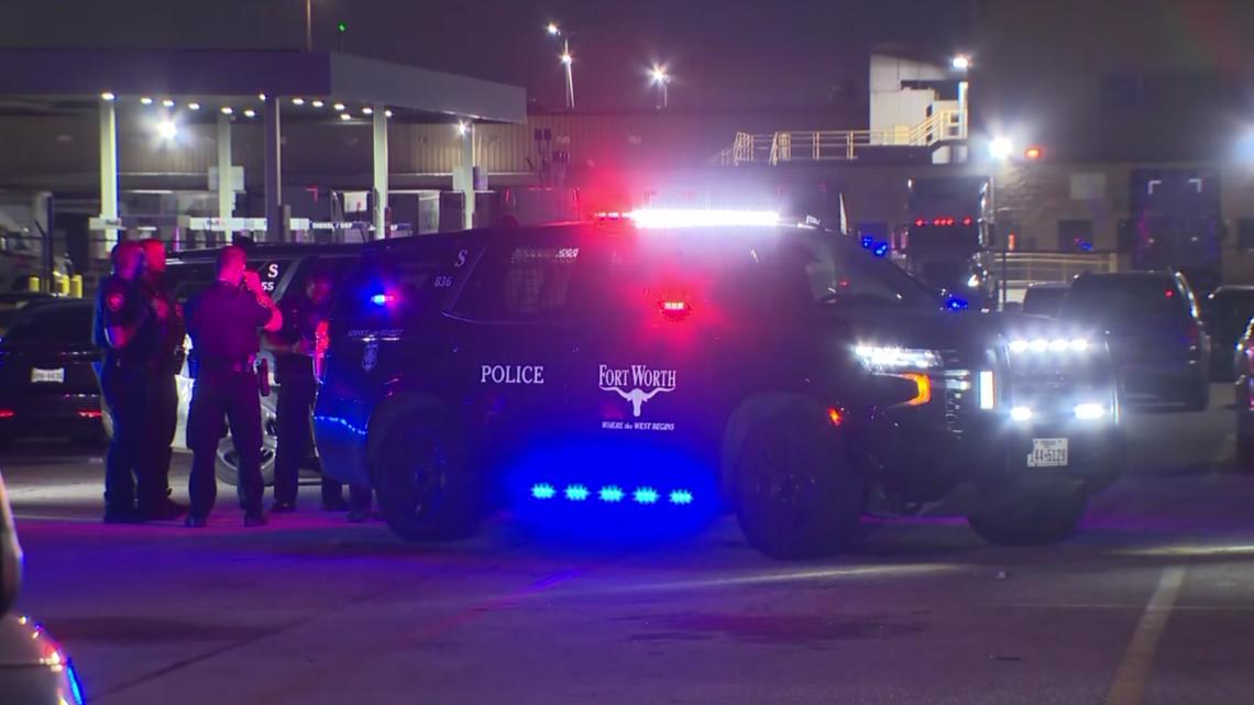 Fort Worth, Texas FedEx parking lot shooting: 1 person wounded, police say | wfaa.com