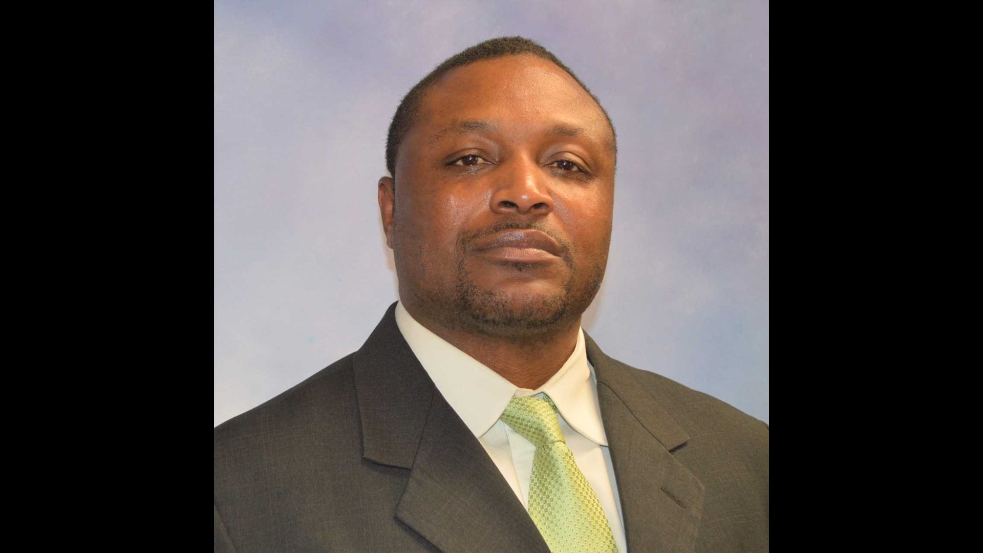 Sources: Coach who built DeSoto football into a power is returning to ...