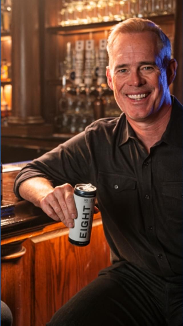 Cowboys legend Troy Aikman films commercial at Dallas bar with Joe Buck ...