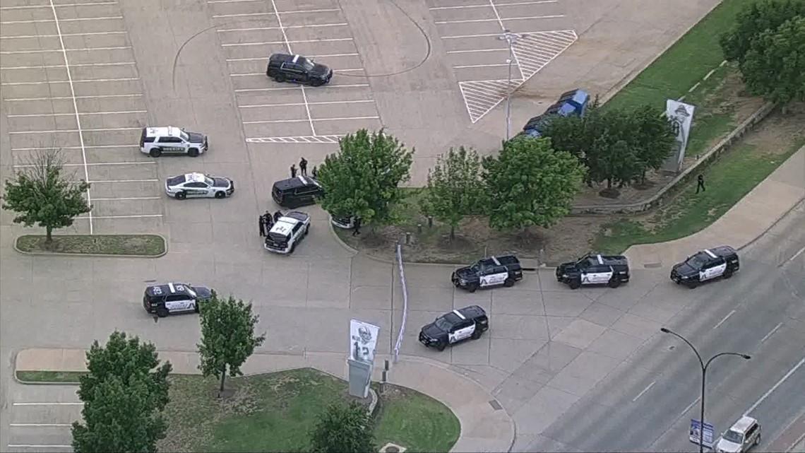 Dallas chase ends at AT&T Stadium in Arlington, authorities say | wfaa.com