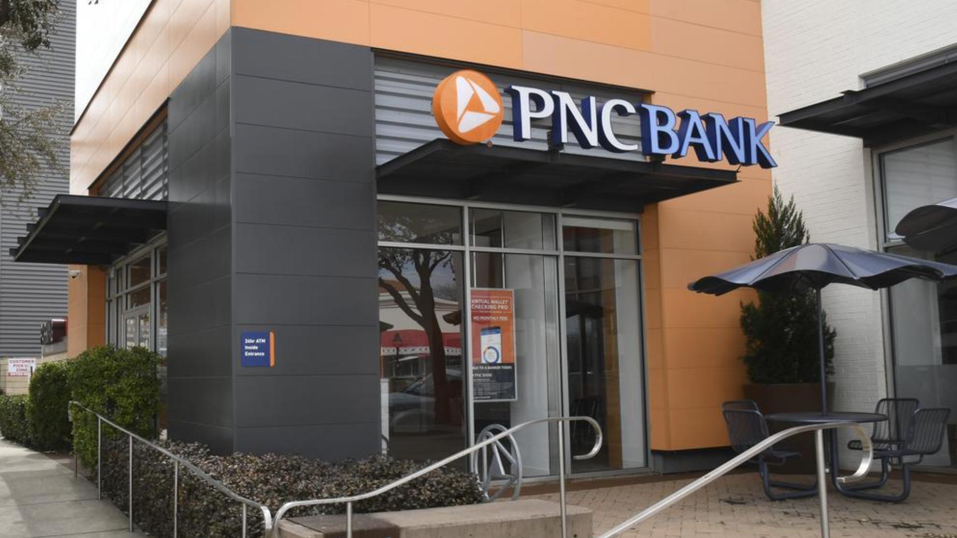 Dallas-Fort Worth's booming banking industry helps region buck national ...