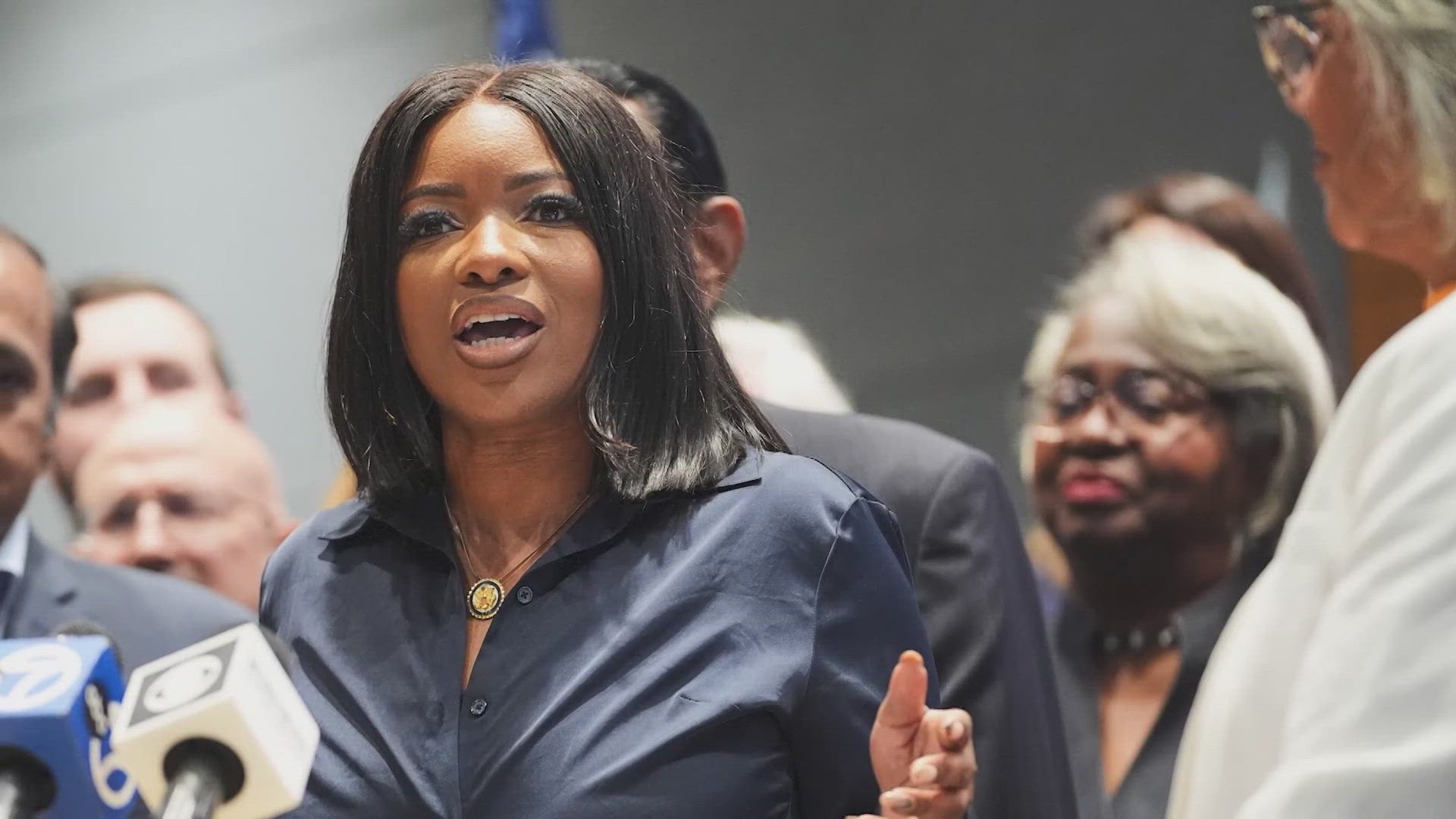 Colin Allred drops out of U.S. Senate race, Jasmine Crockett joining it ...