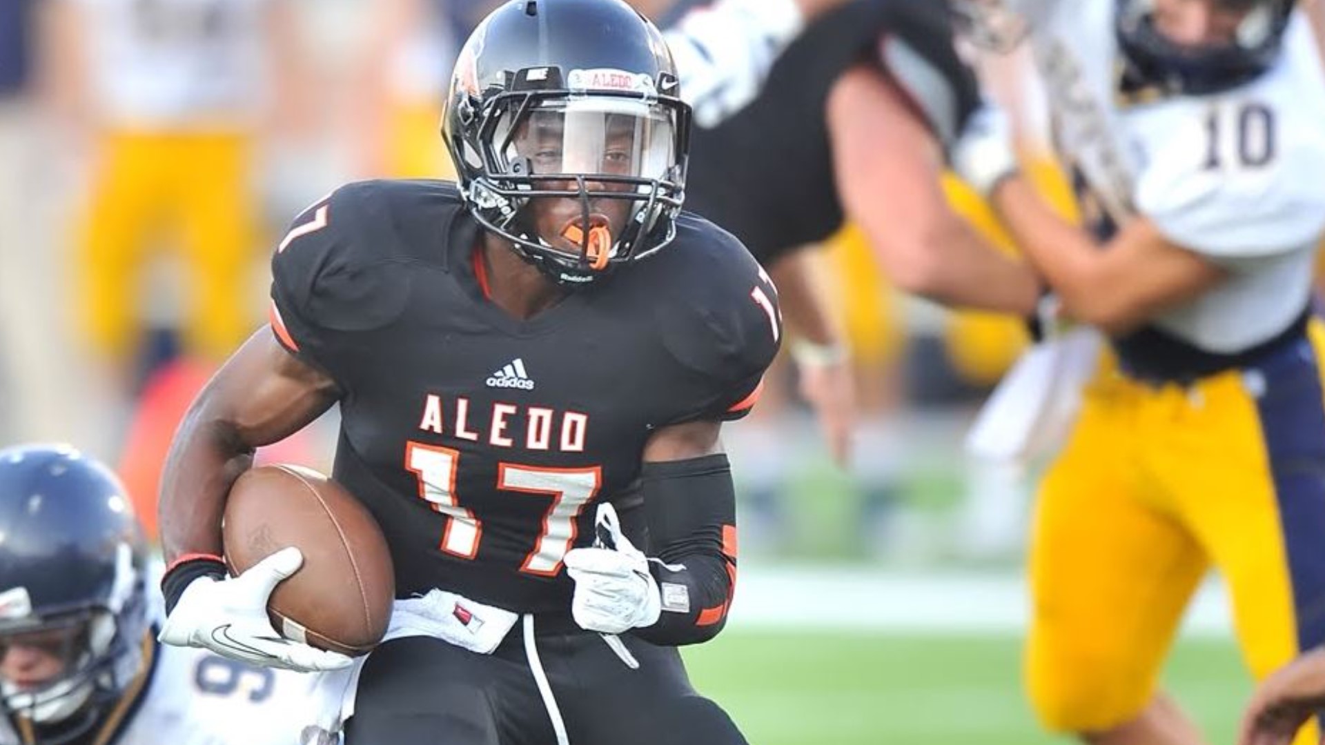Former Aledo football star reacts to students using social media to ...