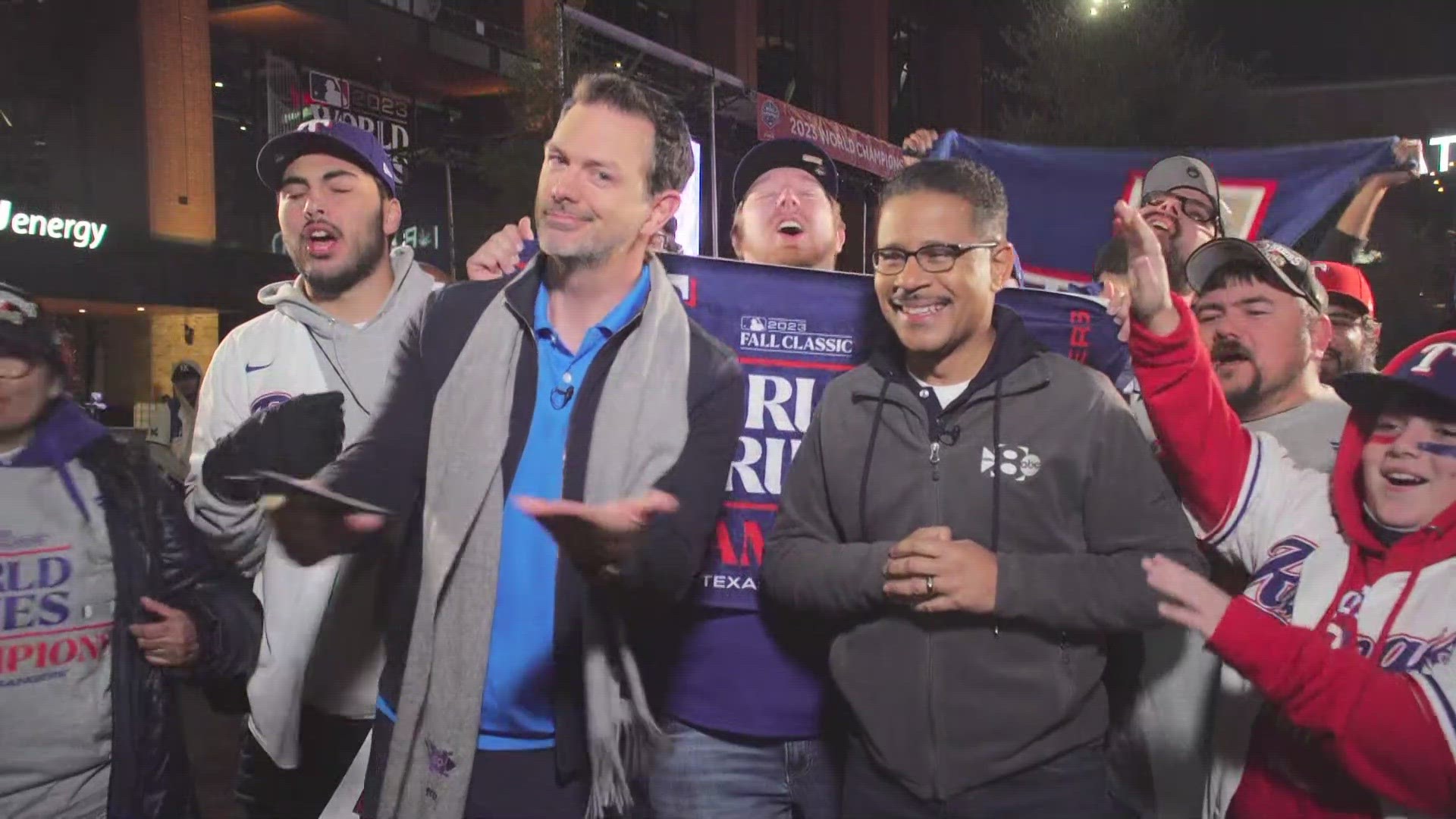 Rangers fans belt Creed before World Series parade | wfaa.com