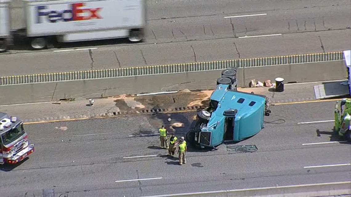Dallas County, Texas I-20 shut down by fuel spill: Traffic update ...