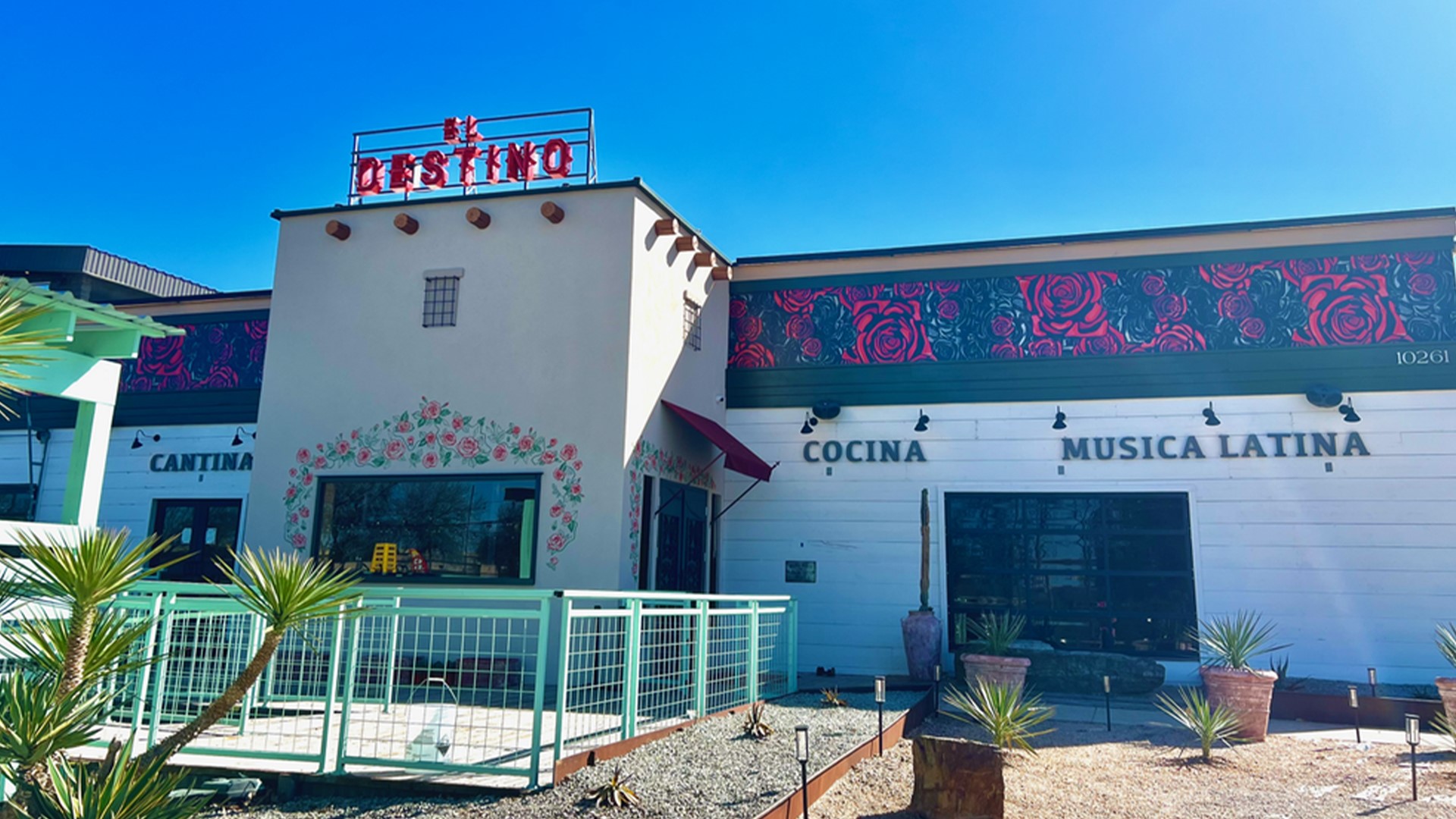 Dallas, Texas restaurant opens at former Gas Monkey site | wfaa.com