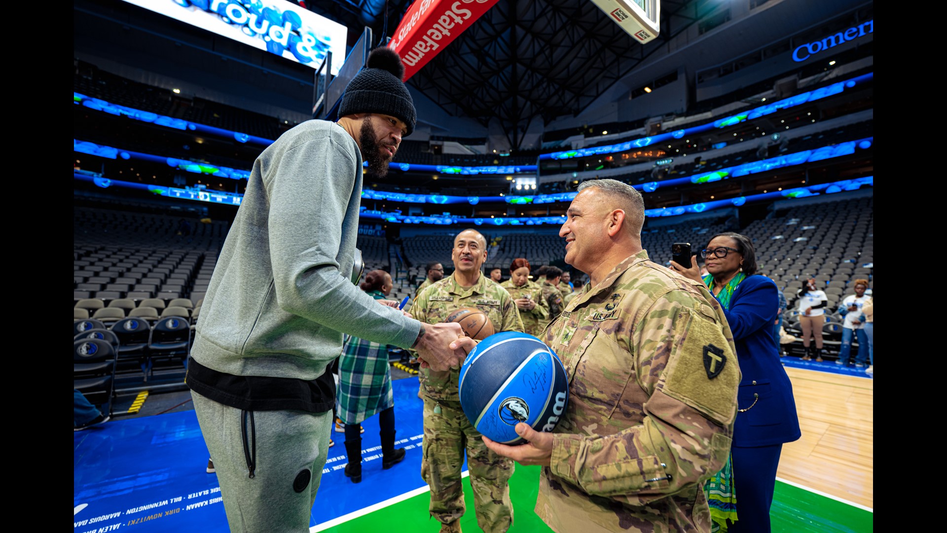 Gallery: The Dallas Mavericks' 2023 Seats for Soldiers event was a ...