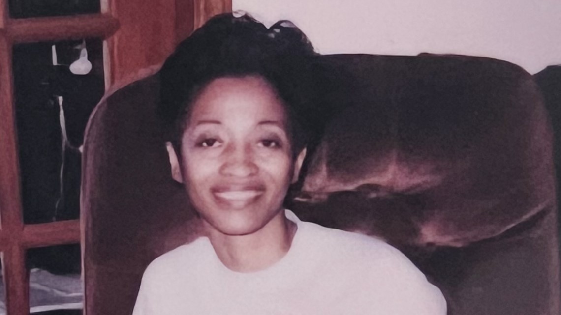 Texas cold case: Disappearance of Sharon Davis | wfaa.com