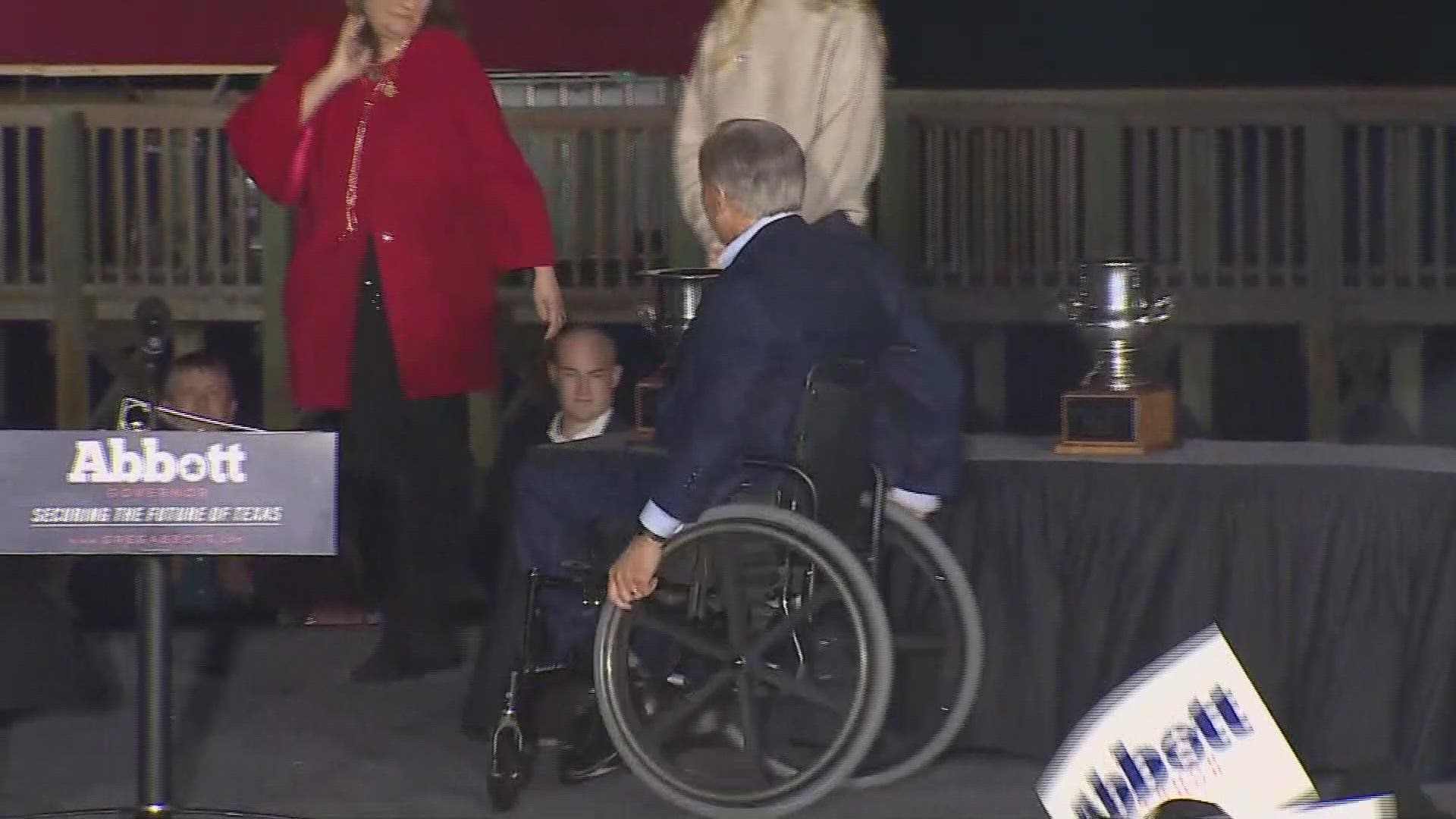 Judge removes longtime prosecutor from Bernie Tiede case | wfaa.com