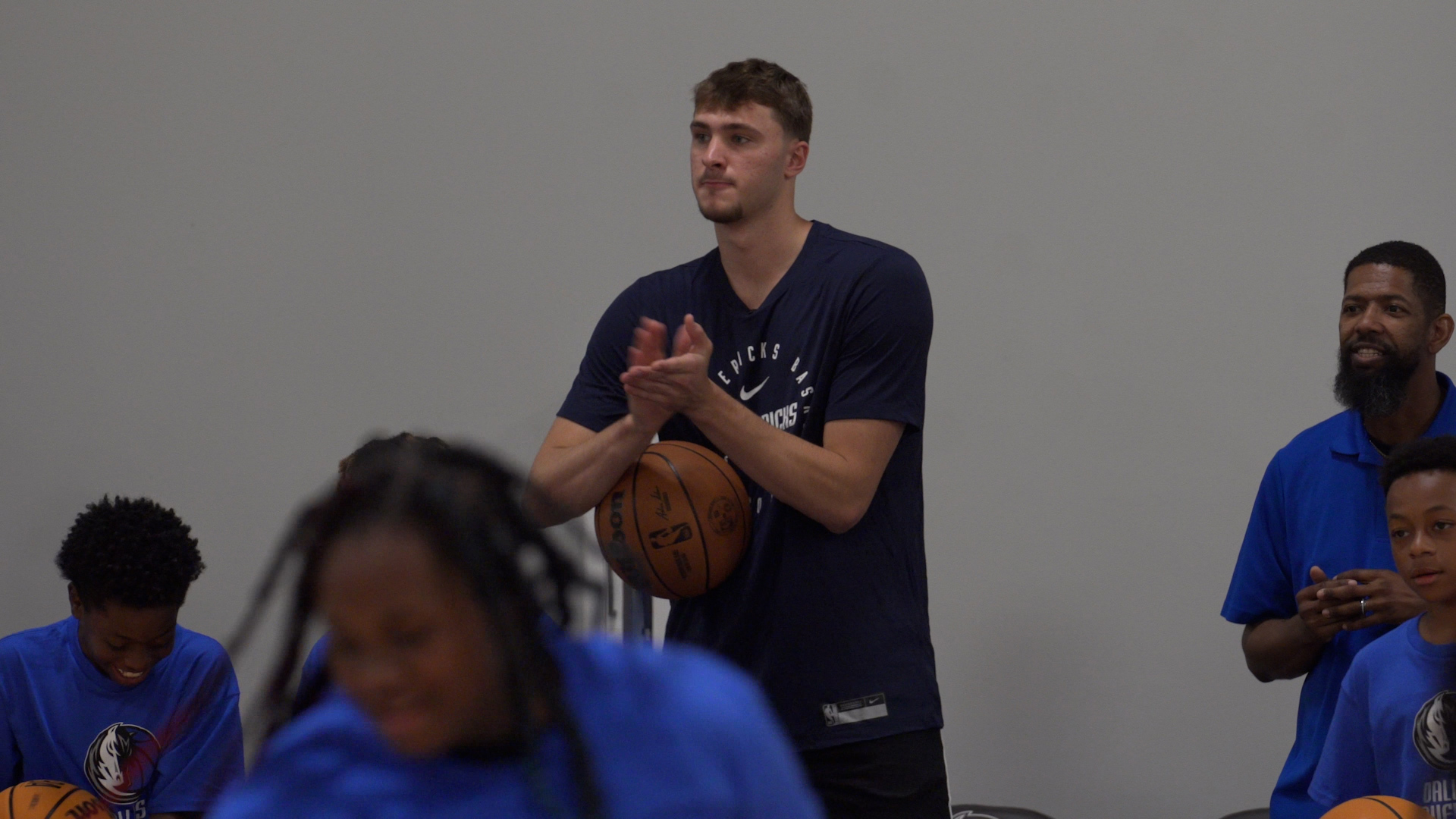 Cooper Flagg Inspires Dallas Youth at Mavs Clinic | wfaa.com