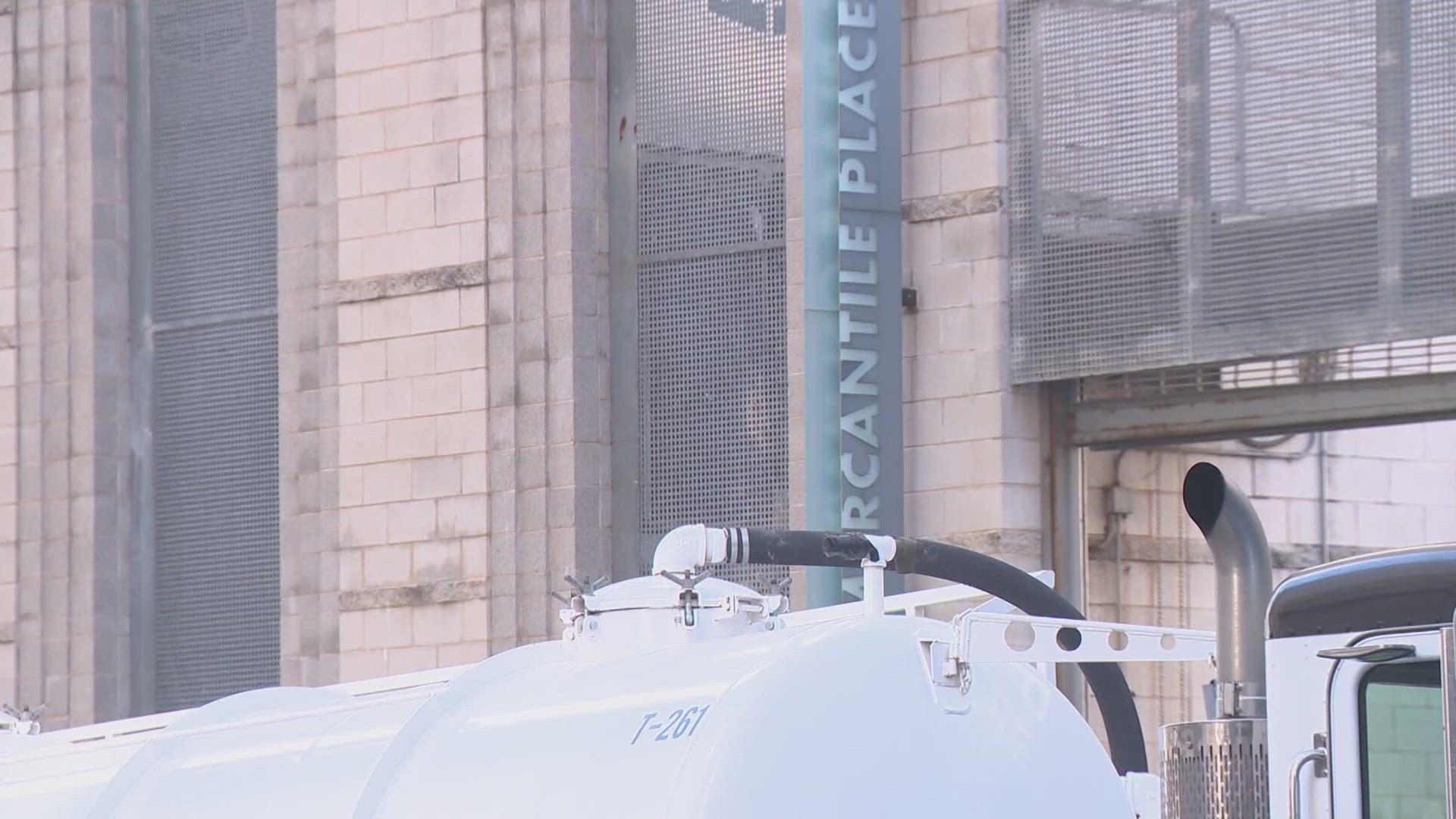 Leases terminated: Historic Downtown Dallas high-rise 'uninhabitable ...