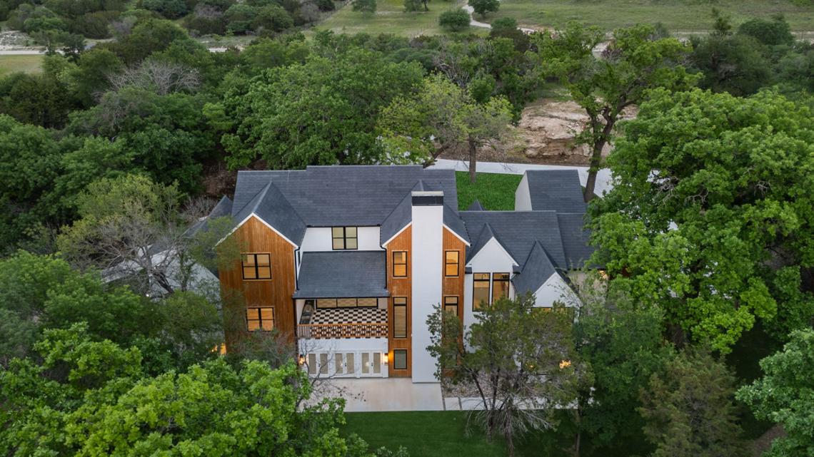 Home on the market in Taylor Sheridan's North Texas neighborhood | wfaa.com