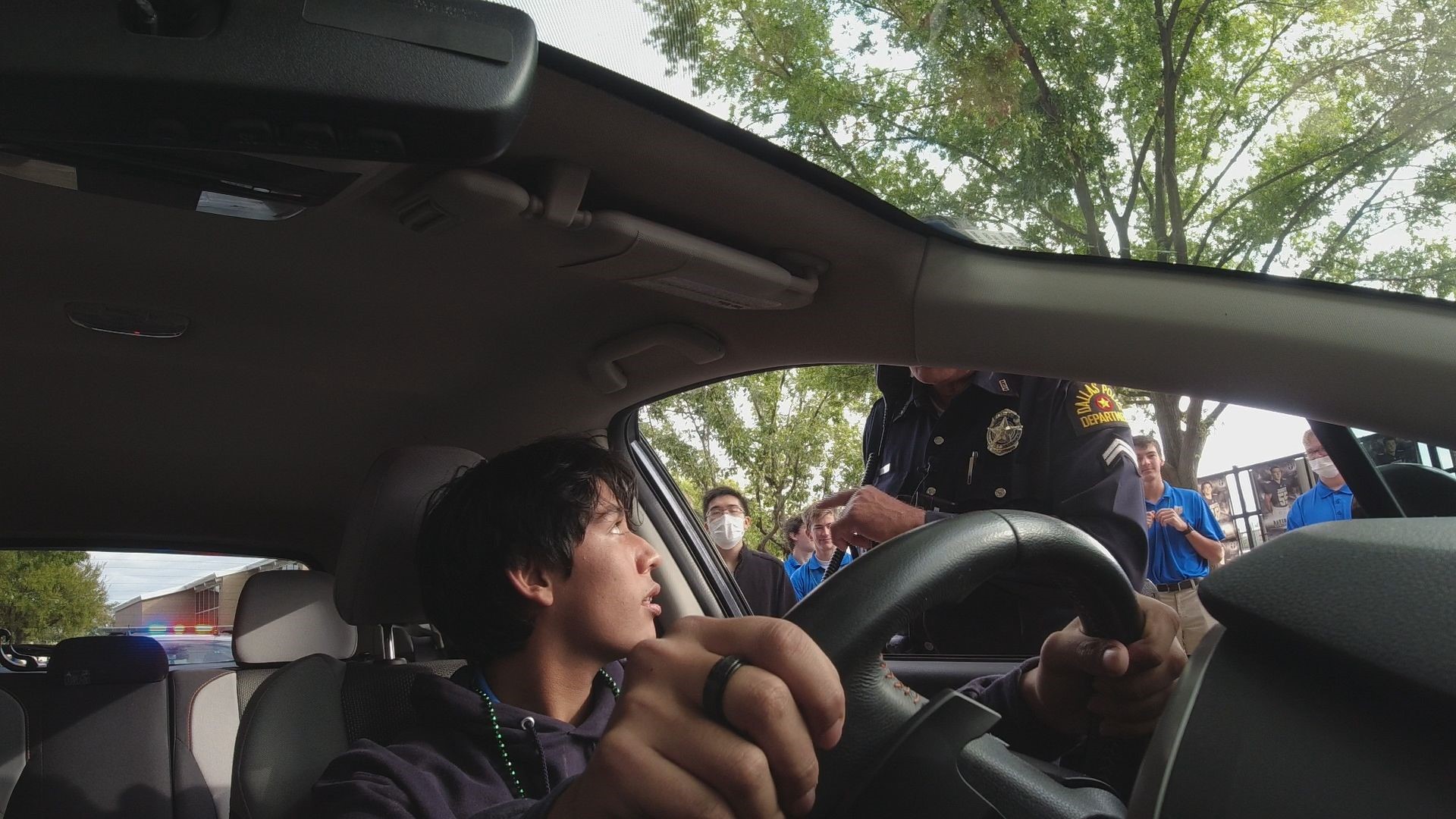Safety a top concern for teens and officers in traffic stops | wfaa.com