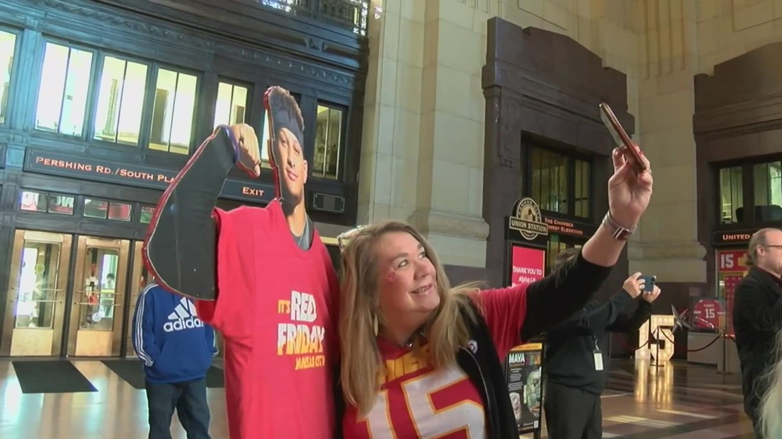 Super Bowl 2023: Kansas City Chiefs fan travels with Mahomes standee ...