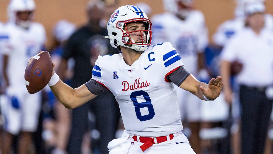 AP: Nearly half of starting QBs in college football are transfers ...